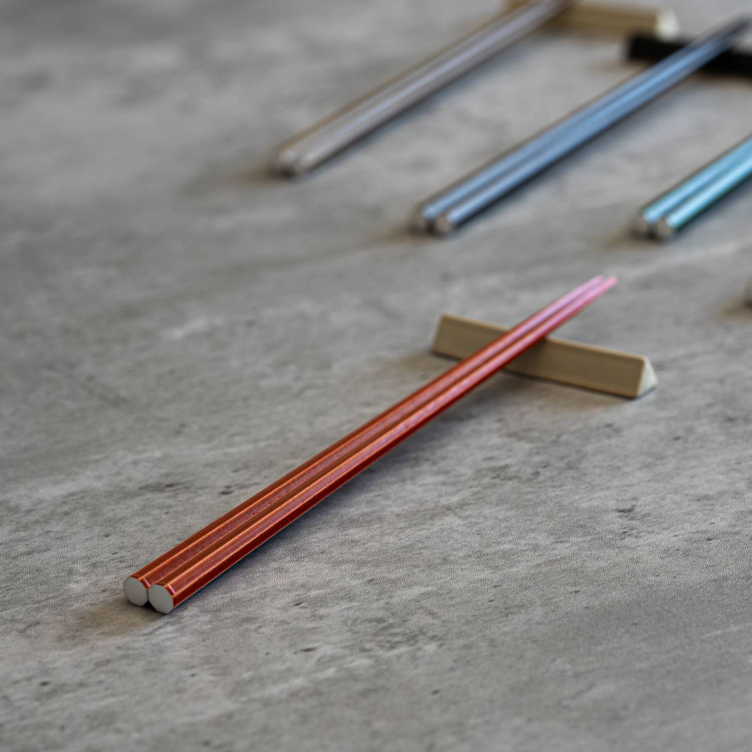 【抗菌・食洗】八角花なりカラーのお箸(22.5cm) オレンジ | 卸売・ 問屋・仕入れの専門サイト【NETSEA】