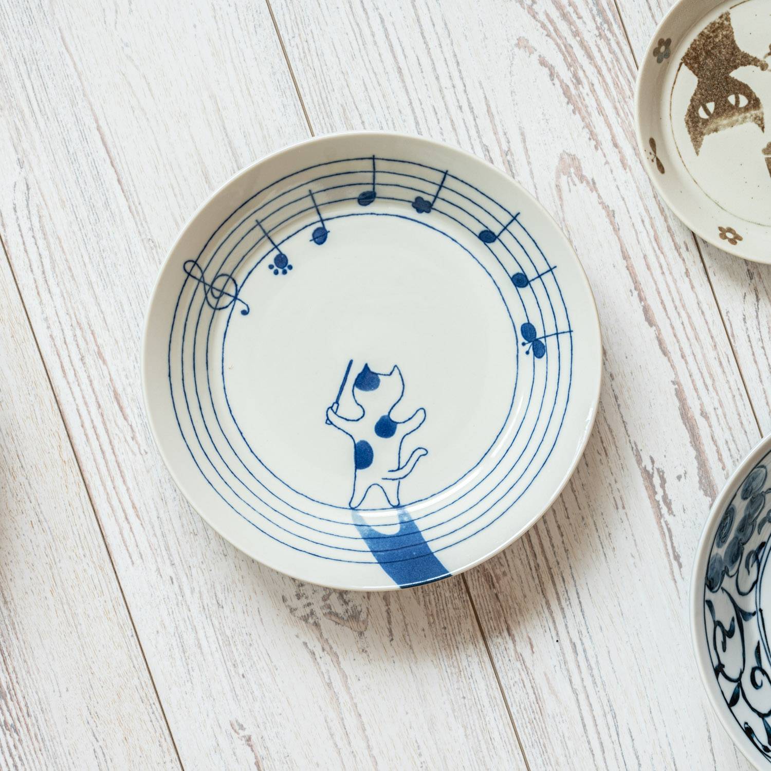 もっと ねこまるけ マエストロ 20.7cm深皿[美濃焼] 有限会社 やまに 問屋・仕入れ・卸・卸売の専門【仕入れならNETSEA】