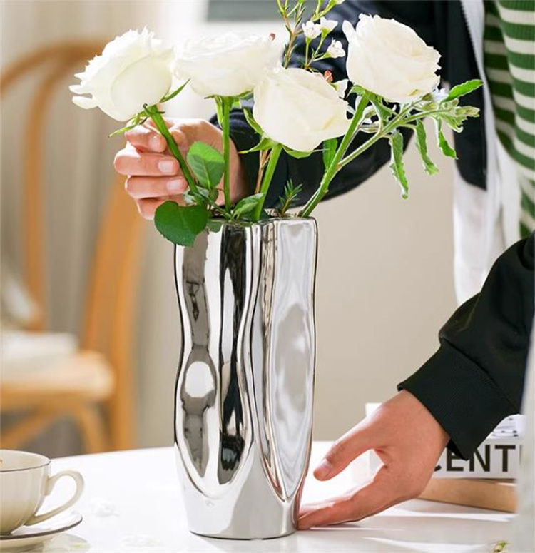 個性的なデザイン リビングルーム 食卓 ドライフラワー 抽象 曲面花瓶 陶磁器花瓶 水養花瓶 装飾 | 卸売・ 問屋・仕入れの専門サイト ...