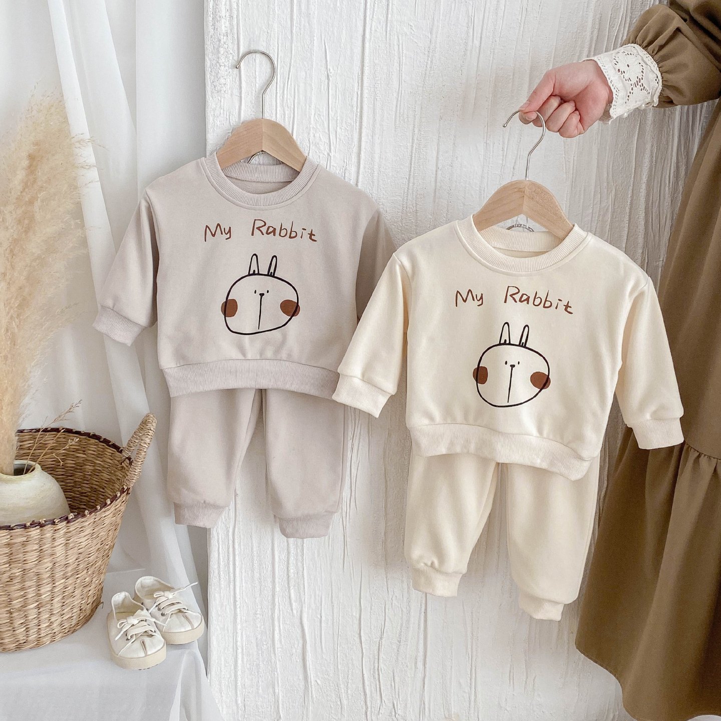 ★BaBy★ ベビートレーナー＋パンツ 73~100cm ウサギ柄スウェットセット 韓国ベビー服 | 卸売・ 問屋・仕入れの専門サイト【NETSEA】