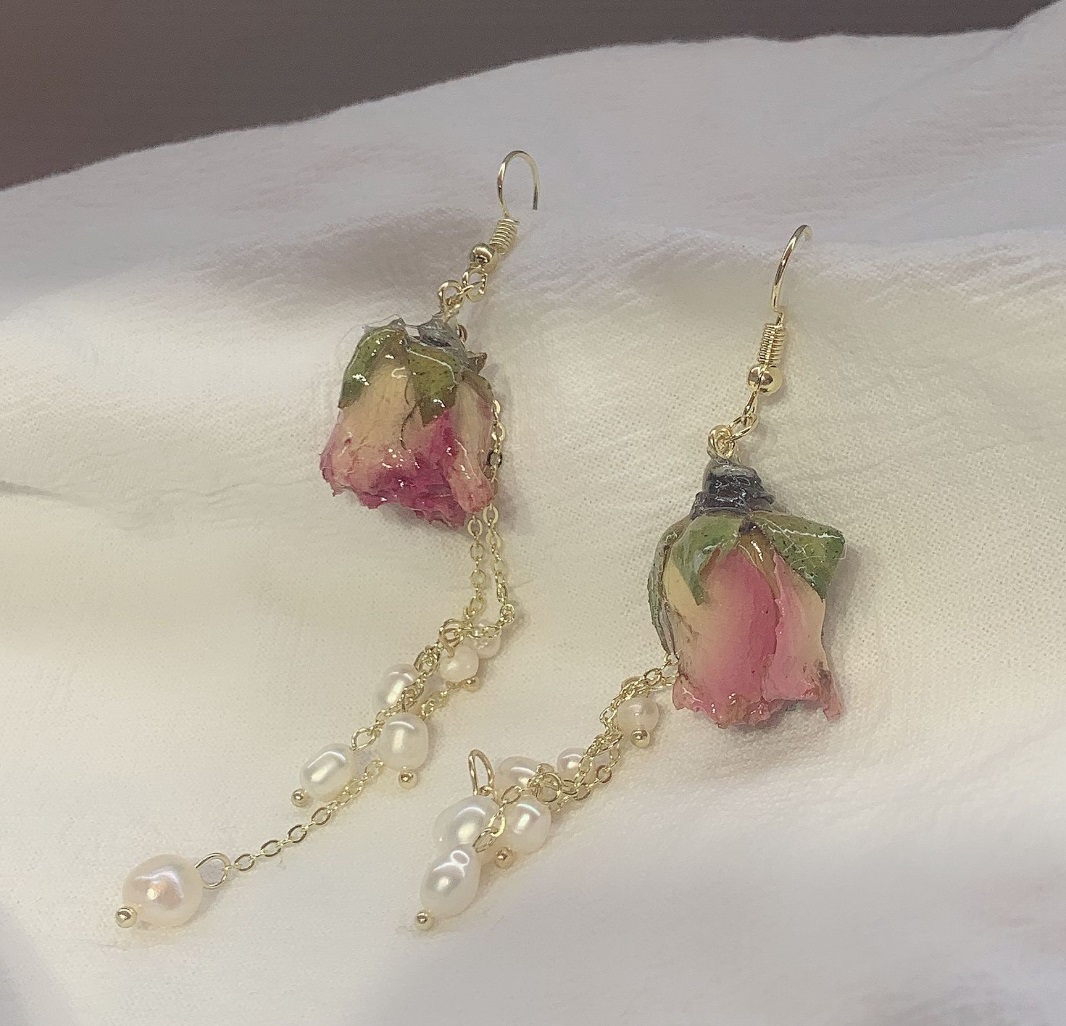 ドライフラワーピアス UP to YOU 問屋・仕入れ・卸・卸売の専門【仕入れならNETSEA】