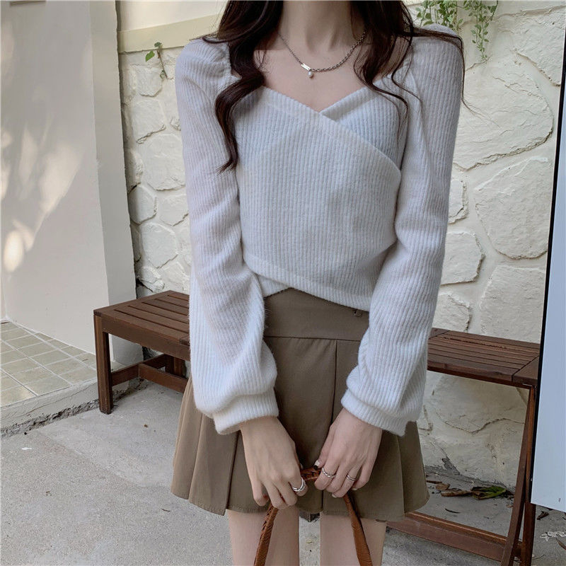 2022秋冬新作 Vネックボトミングシャツ 短い 長袖Tシャツ ジャケット 全3色 MUGI 優品 問屋・仕入れ・卸・卸売の専門【仕入れならNETSEA】