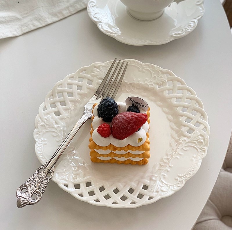 レリーフ セラミック皿 デザート皿 飾りトレイ 撮影道具 ins YEP! 問屋・仕入れ・卸・卸売の専門【仕入れならNETSEA】