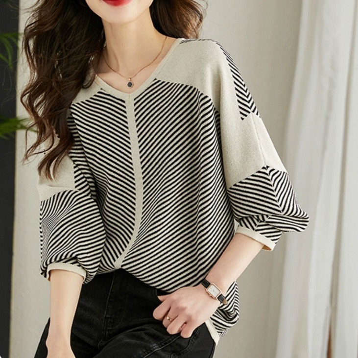 初回送料無料 秋レディースファッション ゆったり ストライプ vネック 着やせ 長袖トップス Sommy 株式会社 | 卸売・ 問屋・仕入れの専門サイト【NETSEA】