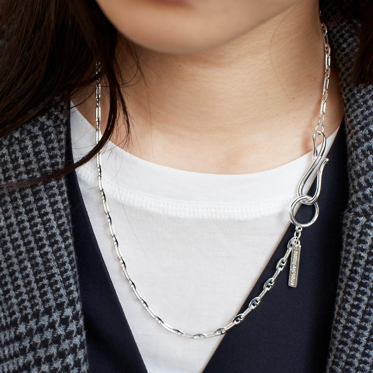 【Nothing And Others/ナッシングアンドアザーズ】Design Chain Big Hook Necklace | 卸売・ 問屋・仕入れの専門サイト【NETSEA】