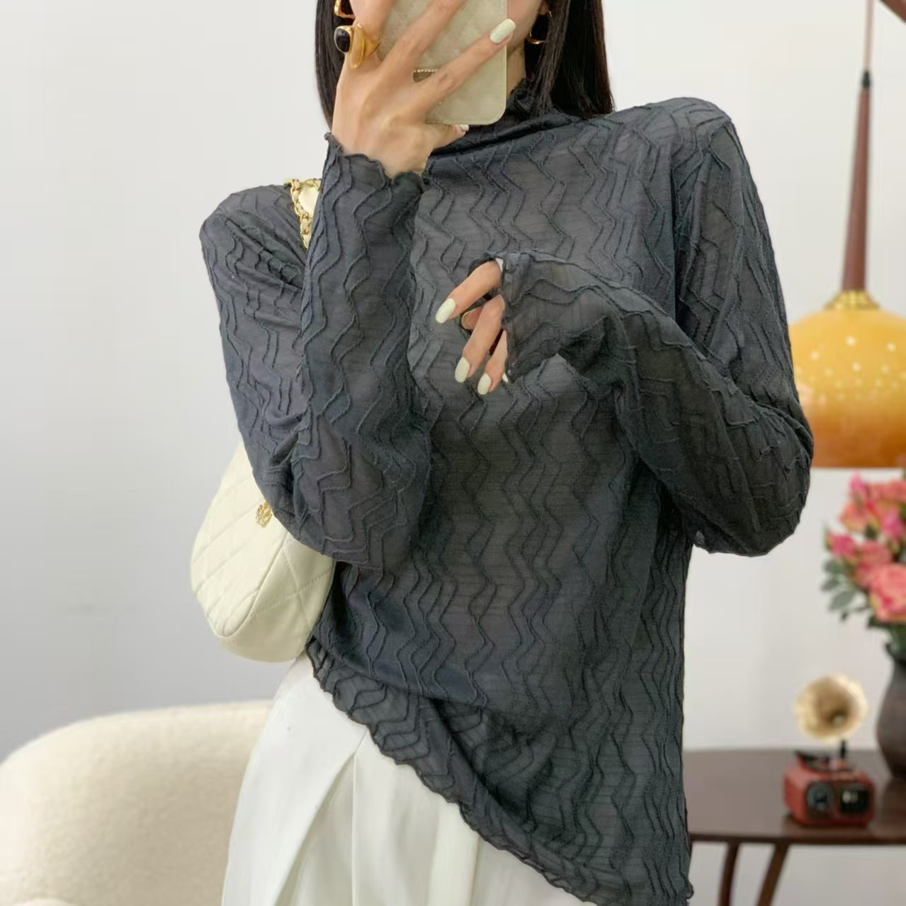 レディース・長袖・インナー・おしゃれ・セクシー・レース 3色 株式会社 aiya | 卸売・ 問屋・仕入れの専門サイト【NETSEA】