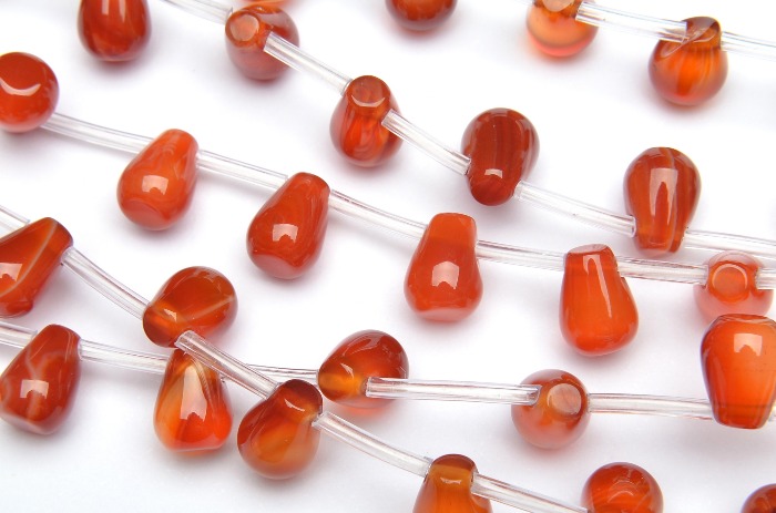 カーネリアン(赤瑪瑙) ドロップ 7x9mm 1連（約38cm）_R2177 株式会社 SEKIKON 問屋・仕入れ・卸・卸売の専門【仕入れならNETSEA】