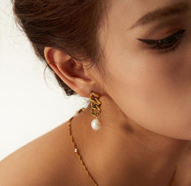 2023.1★レディースアクセサリー★耳飾り★ピアス★k18★淡水パール | 卸売・ 問屋・仕入れの専門サイト【NETSEA】