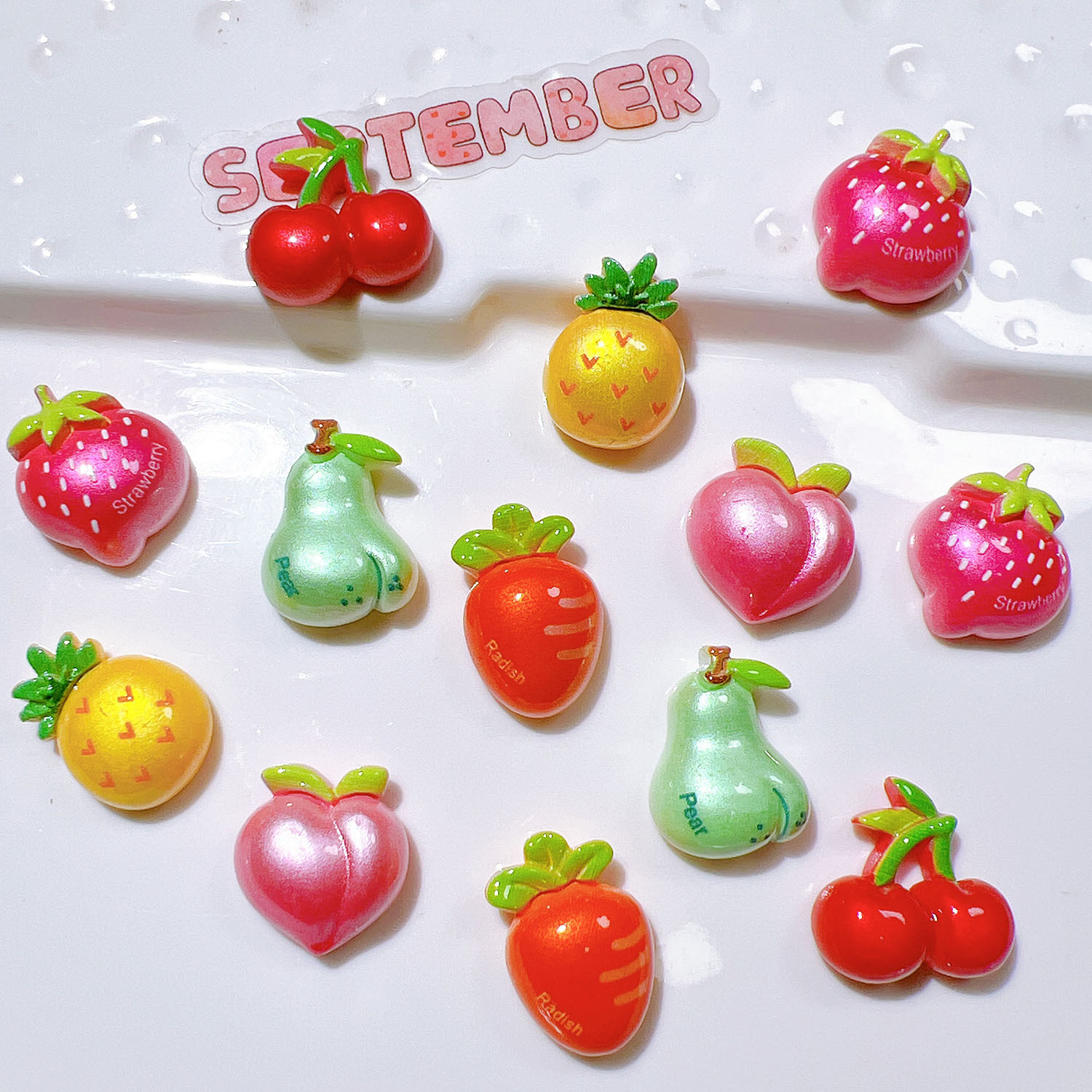 DIY素材 手芸diy用 デコパーツ 貼り付けパーツ デコレーションパーツ 果物 6色 LENA | 卸売・ 問屋・仕入れの専門サイト【NETSEA】