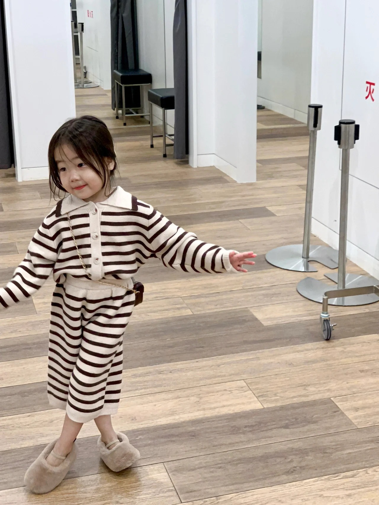 2023秋冬新作 ins 韓国風子供服 キッズ服 ニット トップス + スカート 2点セット 90-140cm LENA 問屋・仕入れ・卸・卸売の専門【仕入れならNETSEA】