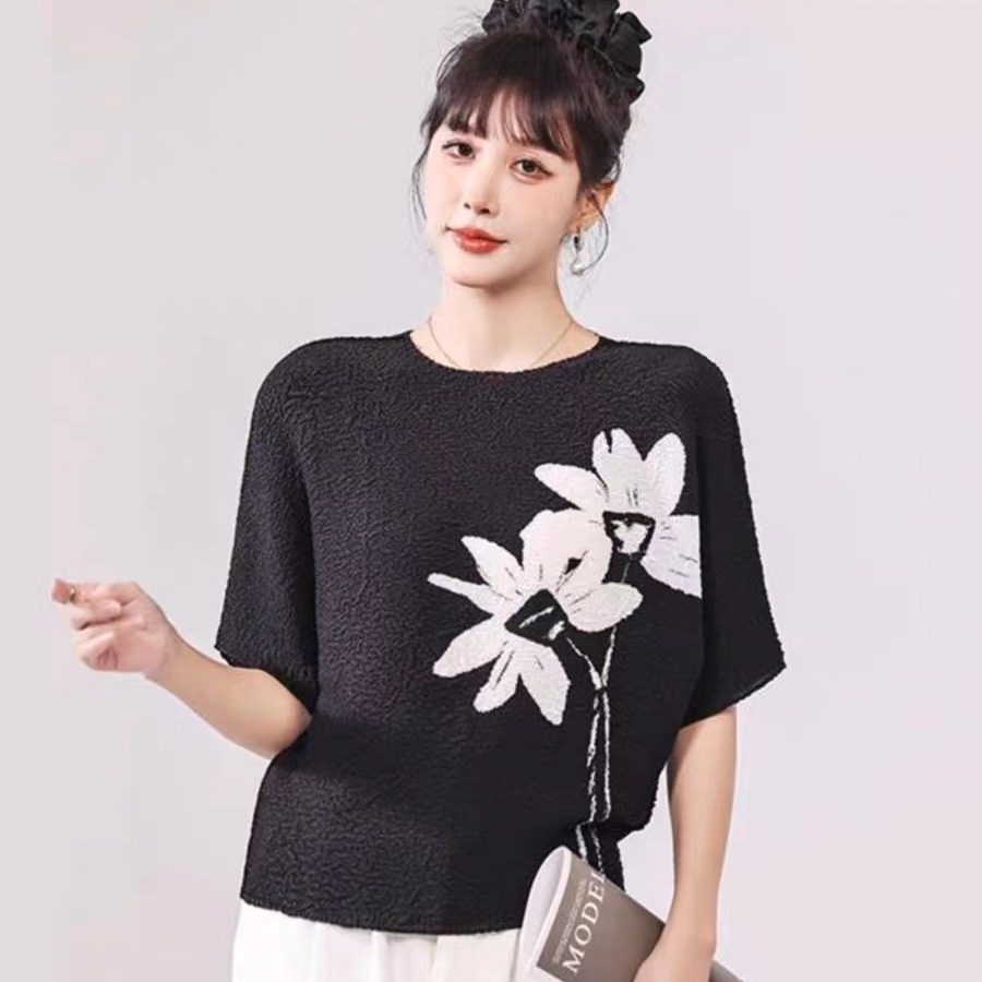 初回送料無料 新作レディースファッション エレガント 着こなし抜群 半袖トップス プリントtシャツ | 卸売・ 問屋・仕入れの専門サイト ...