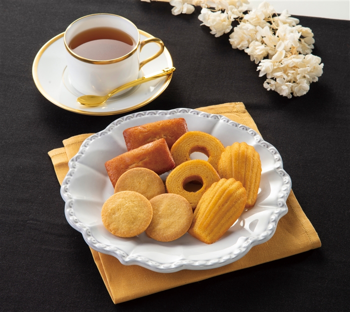 プレミアムスイーツ アソート9点 内海産業株式会社 問屋・仕入れ・卸・卸売の専門【仕入れならNETSEA】