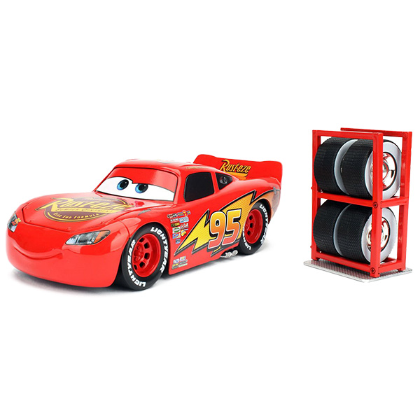 1:24 DISNEY PIXAR CARS LIGHTNING McQUEEN with TIRE RACK 【 カーズ 】ミニカー | 卸売・ 問屋・仕入れの専門サイト【NETSEA】
