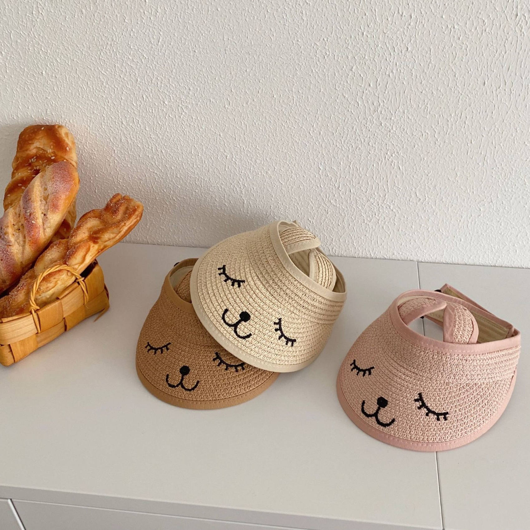 ★Girls＆Boys★ キッズサンバイザー 麦わら帽子 2色 UVカット 春夏 キッズ帽子 韓国ファッション 株式会社 C2Jジャパン 問屋・仕入れ・卸・卸売の専門【仕入れならNETSEA】