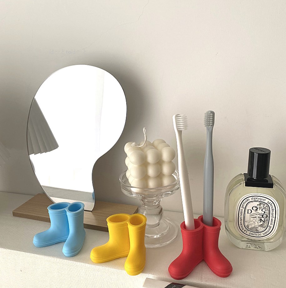 写真道具 飾り 置物 写真撮影道具 かわいい アイデア 歯ブラシ立て YEP! 問屋・仕入れ・卸・卸売の専門【仕入れならNETSEA】