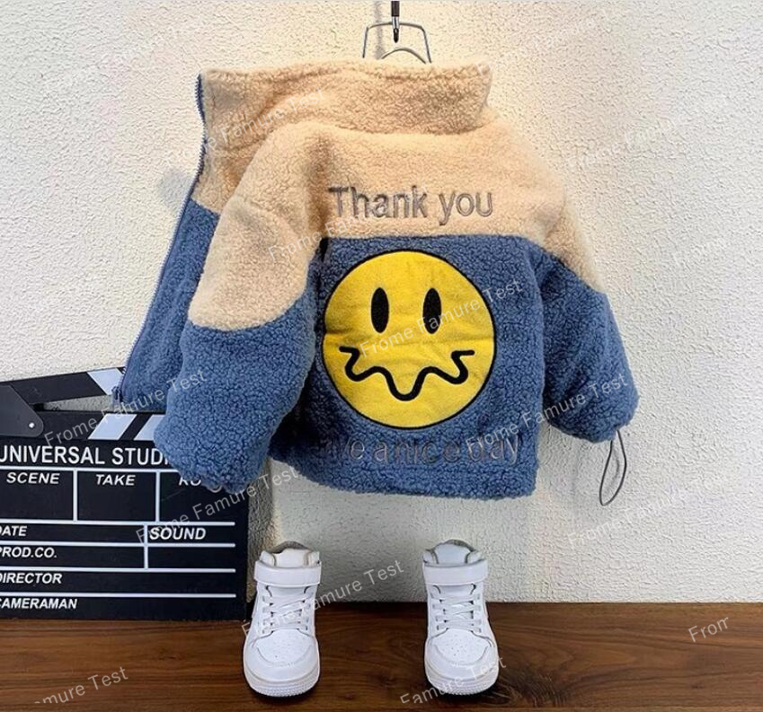 冬のファッション★子供服★厚手のコート★子供服★男の子★裏毛付き★綿の服★90-160 株式会社 サンライフ 問屋・仕入れ・卸・卸売の専門【仕入れならNETSEA】