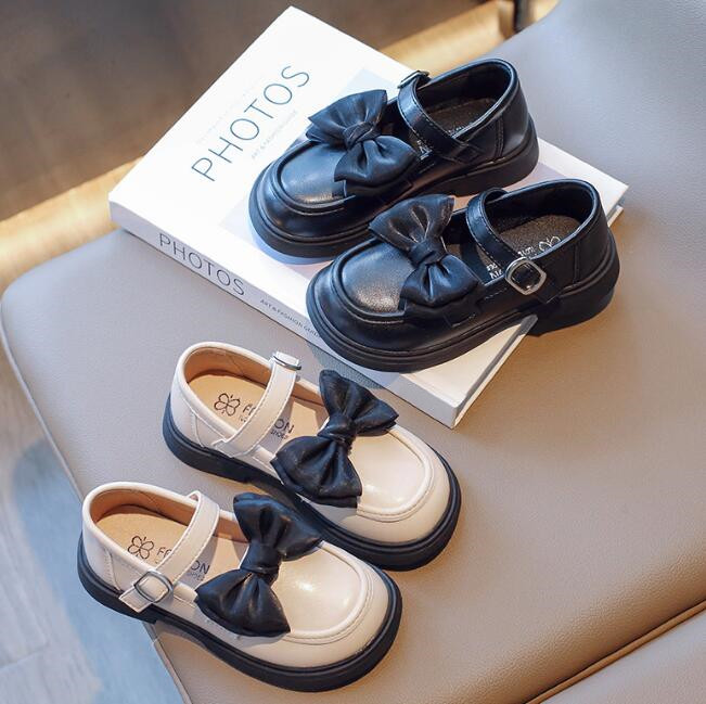 靴★子供靴★シューズ★キッズ女の子★カジュアル★蝶結び★2色★23-30＃ 株式会社 コスモス 問屋・仕入れ・卸・卸売の専門【仕入れならNETSEA】