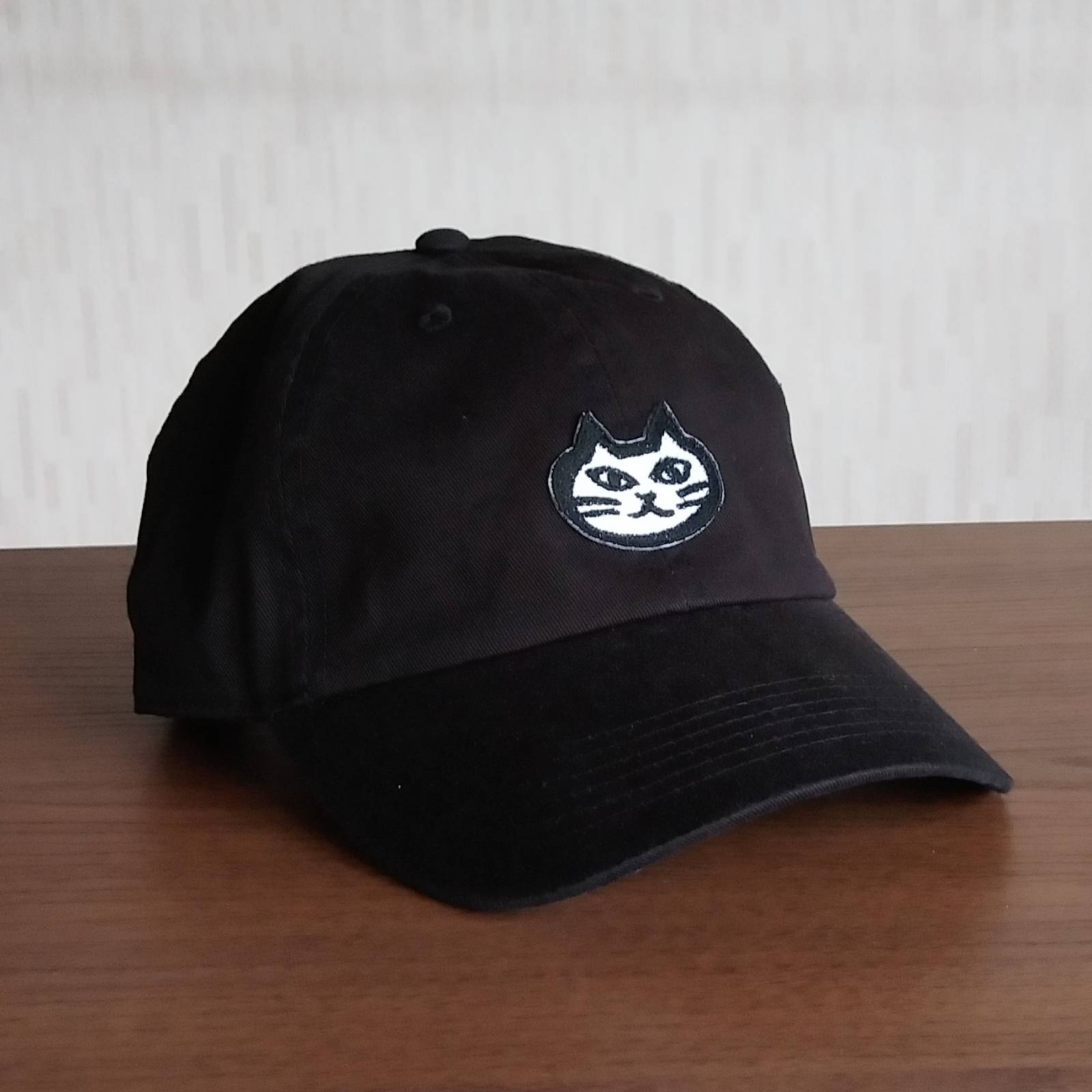 【インバウンド対策に！シンプルでかっこいい！ねこをあしらったキャップ！】neko CAP ブラック | 卸売・ 問屋・仕入れの専門サイト ...