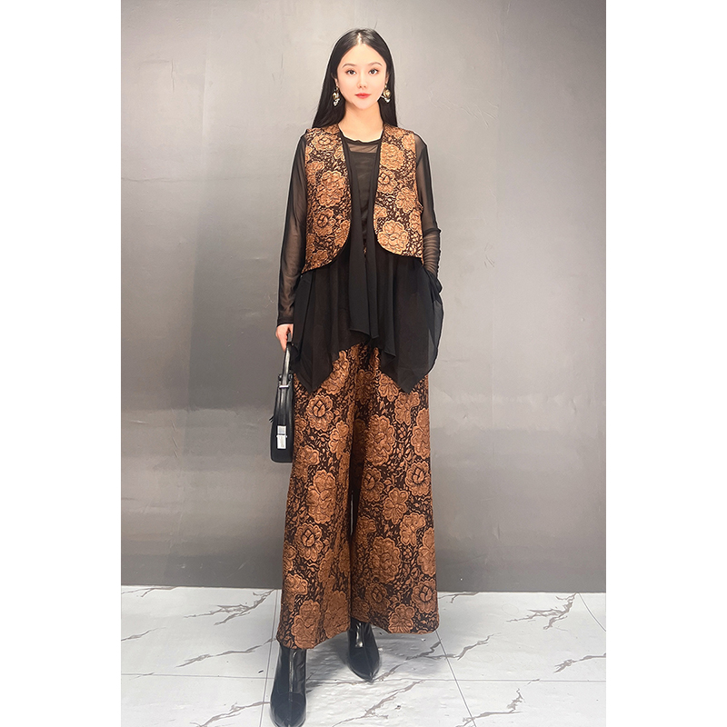 初回送料無料 新作レディースファッション カジュアル ベスト ワイドパンツ 上下2点セット Sommy 株式会社 | 卸売・ 問屋・仕入れの専門サイト【NETSEA】