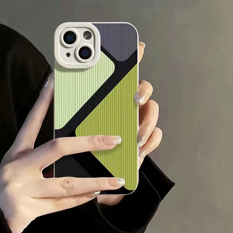 新型 iPhone 16 Pro Max ケース 欧米風 天使の目 白 高級格子2号 | 卸売・ 問屋・仕入れの専門サイト【NETSEA】