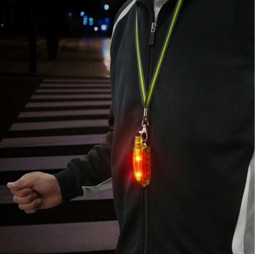 ホイッスルフラッシュLEDライト グリーン KE-80 | 卸売・ 問屋・仕入れの専門サイト【NETSEA】