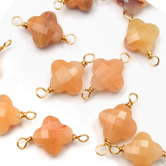 【K14GF／1個売り】ピンクアベンチュリン クローバーカット 天然石チャーム 約18×10mm コネクター用 | 卸売・ 問屋・仕入れの専門サイト【NETSEA】